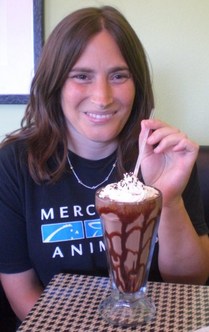 MFA's Incredible Intern Spotlight: Julie Rothman - Mercy For Animals